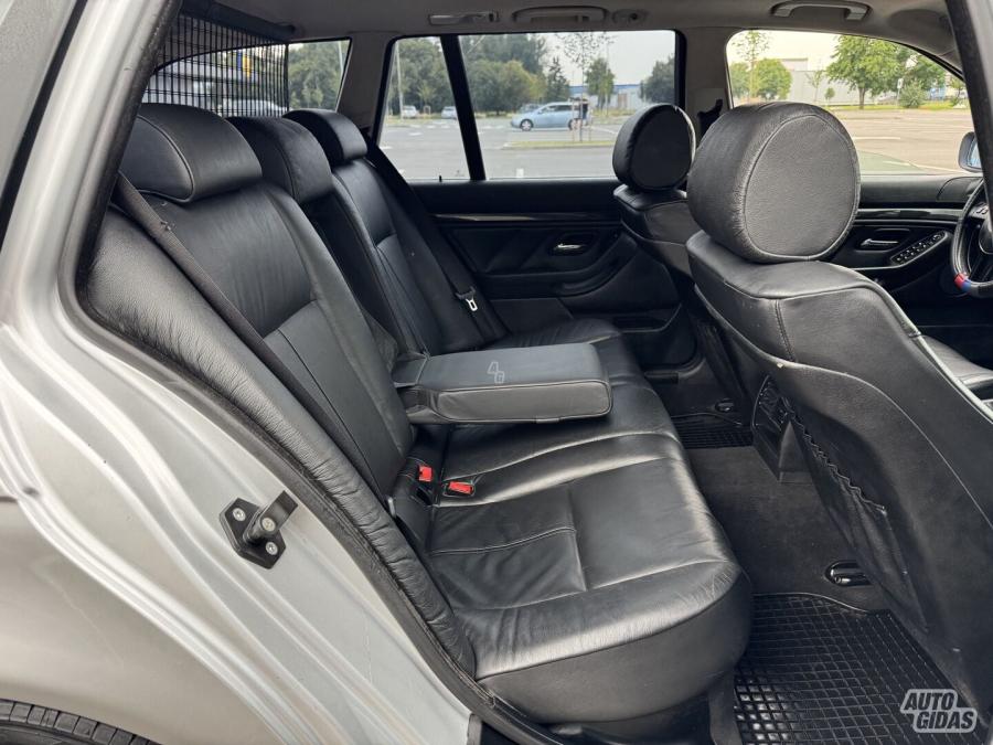 BMW 530 2003 Kauņa, ar dzinēja tilpumu 2.90 L un nobraukumu 0 tūkst. km par 1950 €, foto 18 vietnē AUTOMOTO.COM.LV