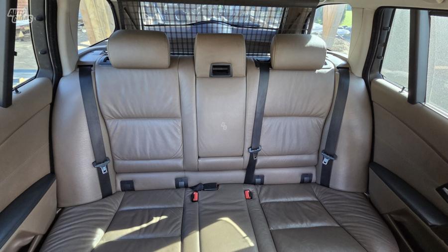 BMW 530 2004 in Panevezys, with an engine capacity of 3.00 L and mileage of 378 thousand km for 3100 €, photo 17 on AUTOMOTO.COM.LV