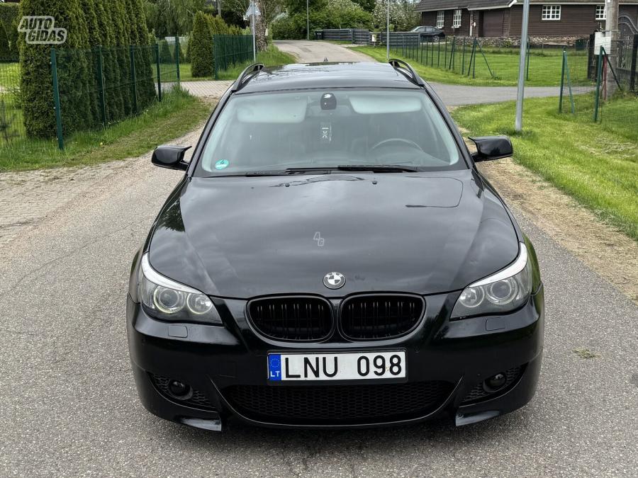 BMW 530 2004 in Vilnius, with an engine capacity of 3.00 L and mileage of 400 thousand km for 3500 €, photo 1 on AUTOMOTO.COM.LV