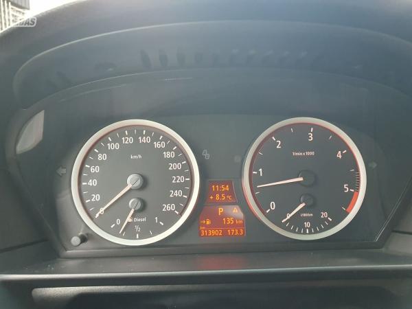 BMW 530 2005 in Kaunas, with an engine capacity of 3.00 L and mileage of 313 thousand km for 2950 €, photo 7 on AUTOMOTO.COM.LV