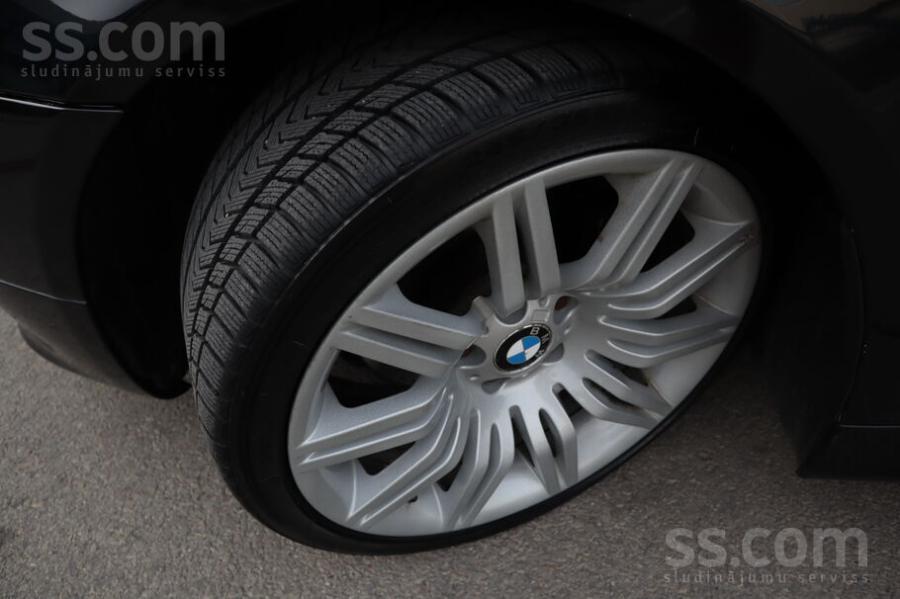 BMW 530 2006 in Riga, with an engine capacity of 3.00 L and mileage of 334 thousand km for 5450 €, photo 9 on AUTOMOTO.COM.LV