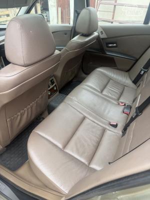 BMW 530 2006 in Naujoji Akmene, with an engine capacity of 3.00 L and mileage of 440 thousand km for 1899 €, photo 9 on AUTOMOTO.COM.LV