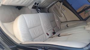 BMW 530 2007 in Vilnius, with an engine capacity of 3.00 L and mileage of 323 thousand km for 3850 €, photo 11 on AUTOMOTO.COM.LV