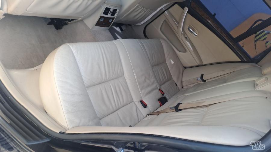 BMW 530 2007 in Vilnius, with an engine capacity of 3.00 L and mileage of 323 thousand km for 3850 €, photo 11 on AUTOMOTO.COM.LV