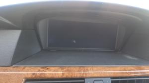 BMW 530 2007 in Vilnius, with an engine capacity of 3.00 L and mileage of 323 thousand km for 3850 €, photo 14 on AUTOMOTO.COM.LV