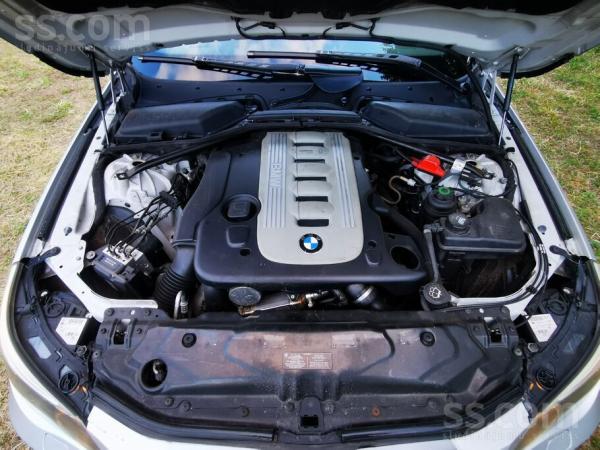 BMW 530 2007 in Riga, with an engine capacity of 3.00 L and mileage of 319 thousand km for 4500 €, photo 4 on AUTOMOTO.COM.LV