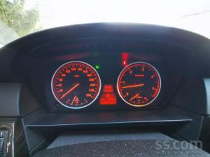 BMW 530 2007 in Riga, with an engine capacity of 3.00 L and mileage of 319 thousand km for 4500 €, photo 8 on AUTOMOTO.COM.LV