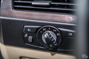 BMW 530 2007 in Kaunas, with an engine capacity of 3.00 L and mileage of 294 thousand km for 4790 €, photo 13 on AUTOMOTO.COM.LV