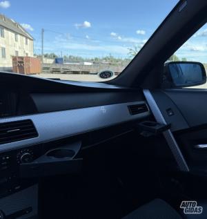 BMW 530 2007 in Mazeikiai, with an engine capacity of 3.00 L and mileage of 385 thousand km for 4650 €, photo 15 on AUTOMOTO.COM.LV