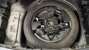 BMW 530 2008 in Vilnius, with an engine capacity of 3.00 L and mileage of 400 thousand km for 3150 €, photo 16 on AUTOMOTO.COM.LV