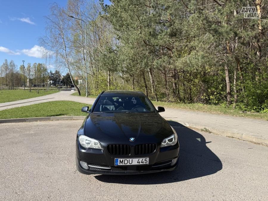 BMW 530 2010 in Vilnius, with an engine capacity of 3.00 L and mileage of 361 thousand km for 7100 €, photo 1 on AUTOMOTO.COM.LV