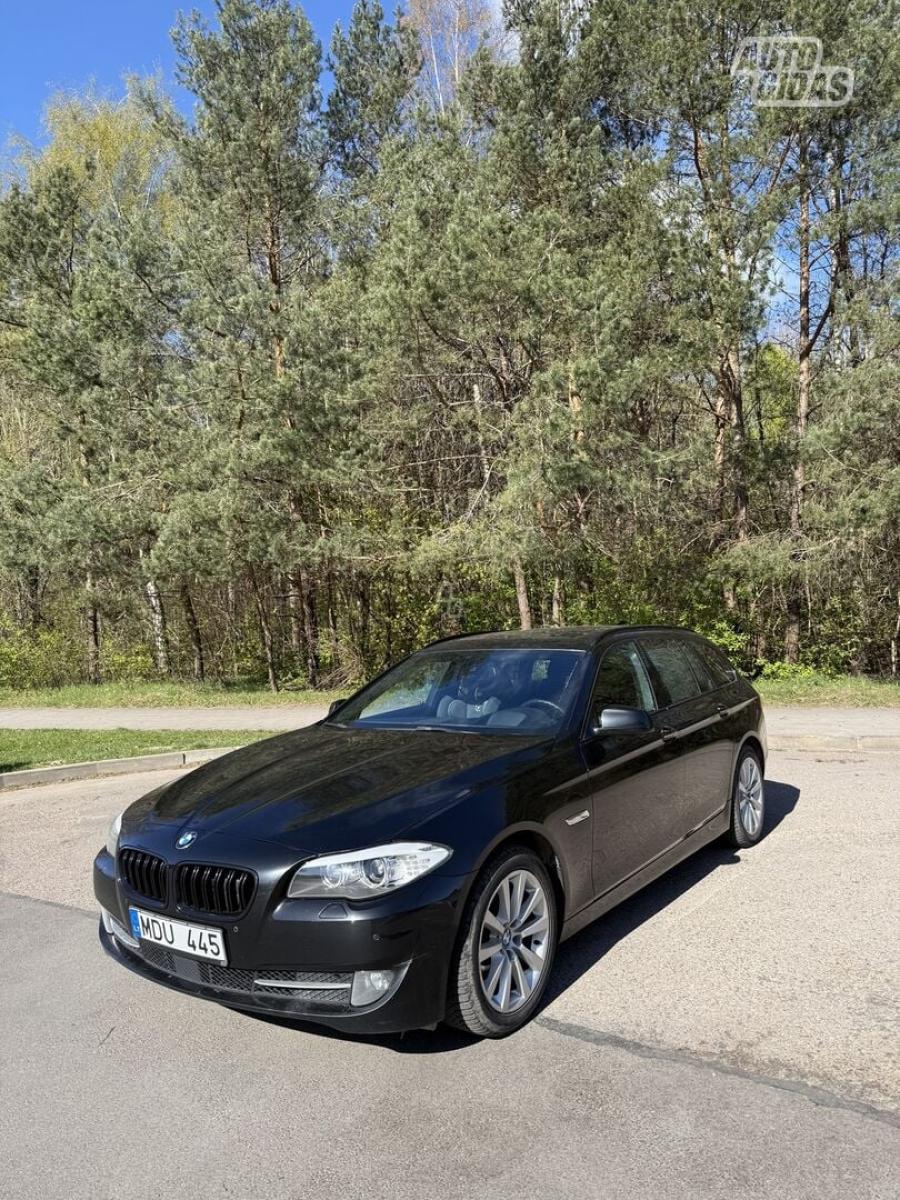 BMW 530 2010 in Vilnius, with an engine capacity of 3.00 L and mileage of 361 thousand km for 7100 €, photo 12 on AUTOMOTO.COM.LV
