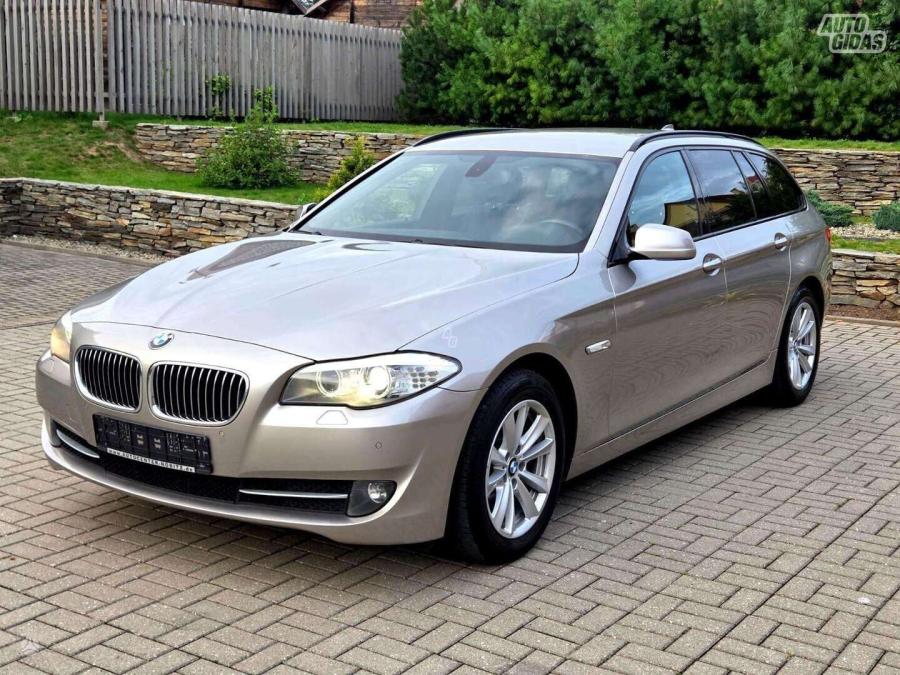BMW 530 2011 in Vilnius, with an engine capacity of 3.00 L and mileage of 298 thousand km for 7200 €, photo 3 on AUTOMOTO.COM.LV