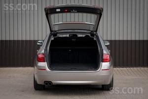 BMW 530 2011 in Talsi, with an engine capacity of 3.00 L and mileage of 364 thousand km for 8500 €, photo 7 on AUTOMOTO.COM.LV