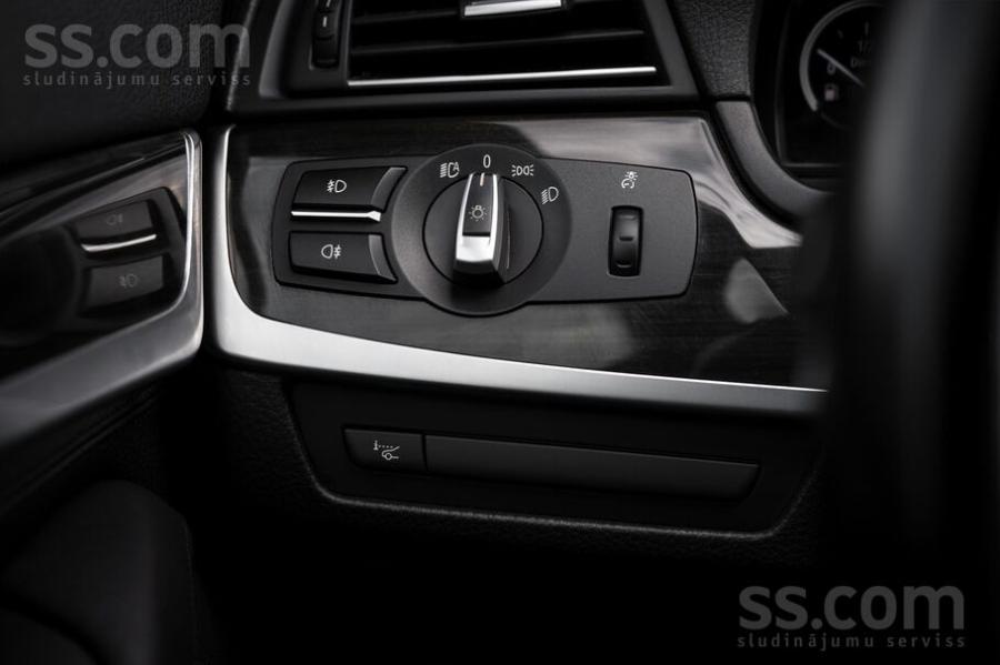 BMW 530 2011 in Talsi, with an engine capacity of 3.00 L and mileage of 364 thousand km for 8500 €, photo 17 on AUTOMOTO.COM.LV