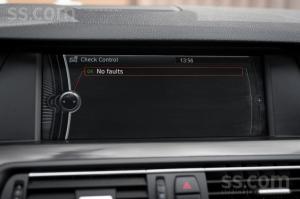 BMW 530 2011 in Talsi, with an engine capacity of 3.00 L and mileage of 364 thousand km for 8500 €, photo 27 on AUTOMOTO.COM.LV