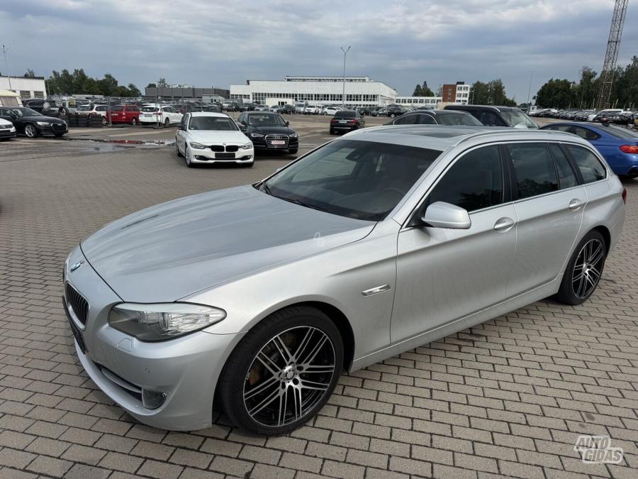 BMW 530 2011 in Marijampole, with an engine capacity of 3.00 L and mileage of 287 thousand km for 8485 €, photo 8 on AUTOMOTO.COM.LV