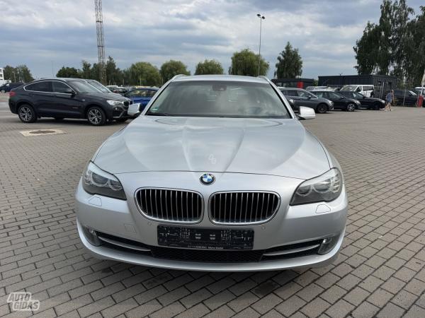 BMW 530 2011 in Marijampole, with an engine capacity of 3.00 L and mileage of 287 thousand km for 8485 €, photo 8 on AUTOMOTO.COM.LV