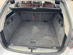 BMW 530 2011 in Marijampole, with an engine capacity of 3.00 L and mileage of 287 thousand km for 8485 €, photo 19 on AUTOMOTO.COM.LV