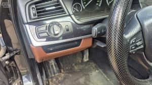 BMW 530 2011 in Marijampole, with an engine capacity of 3.00 L and mileage of 280 thousand km for 3650 €, photo 8 on AUTOMOTO.COM.LV