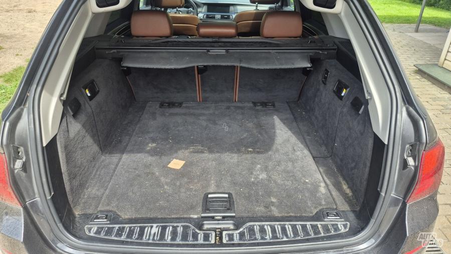 BMW 530 2011 in Marijampole, with an engine capacity of 3.00 L and mileage of 280 thousand km for 3650 €, photo 11 on AUTOMOTO.COM.LV