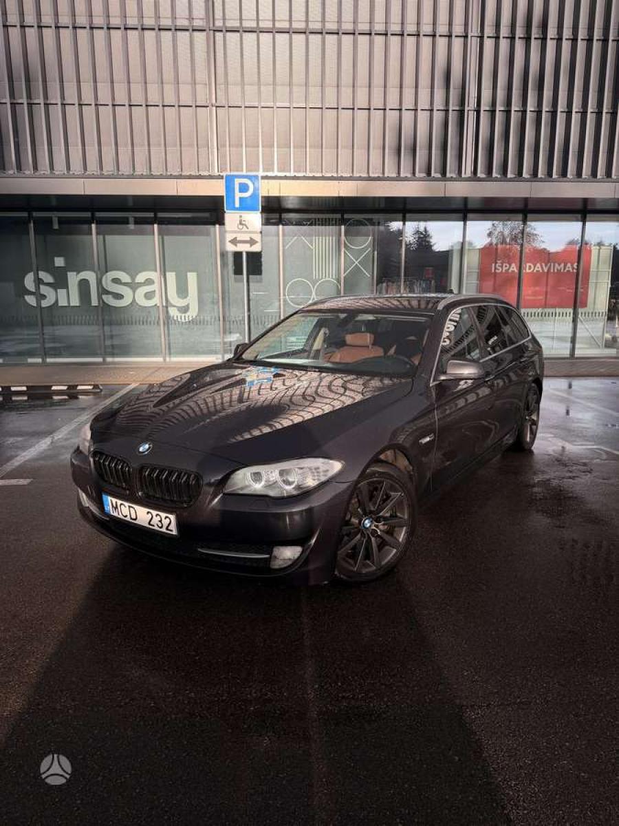 BMW 530 2011 in Alytus, with an engine capacity of 2.99 L and mileage of 322 thousand km for 6300 €, photo 1 on AUTOMOTO.COM.LV