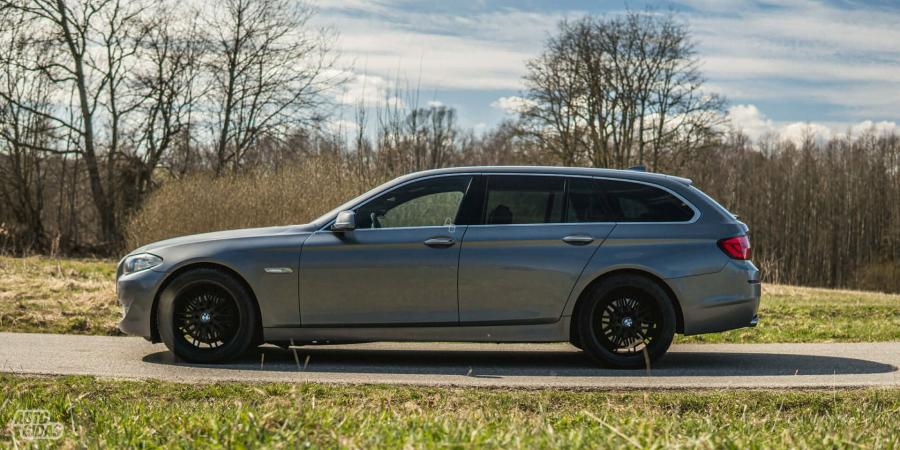 BMW 530 2012 Viļņa, ar dzinēja tilpumu 3.00 L un nobraukumu 290 tūkst. km par 6999 €, foto 4 vietnē AUTOMOTO.COM.LV