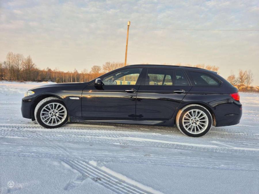 BMW 530 2013 Naujoji Akmenė, ar dzinēja tilpumu 2.99 L un nobraukumu 305 tūkst. km par 12700 €, foto 2 vietnē AUTOMOTO.COM.LV