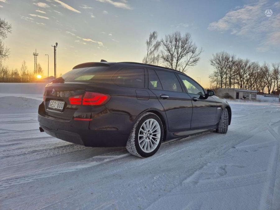 BMW 530 2013 Naujoji Akmenė, ar dzinēja tilpumu 2.99 L un nobraukumu 305 tūkst. km par 12700 €, foto 4 vietnē AUTOMOTO.COM.LV