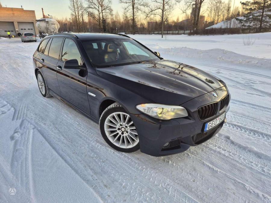 BMW 530 2013 Naujoji Akmenė, ar dzinēja tilpumu 2.99 L un nobraukumu 305 tūkst. km par 12700 €, foto 12 vietnē AUTOMOTO.COM.LV
