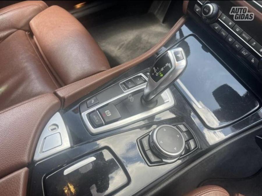BMW 530 2015 Kauņa, ar dzinēja tilpumu 3.00 L un nobraukumu 320 tūkst. km par 11150 €, foto 12 vietnē AUTOMOTO.COM.LV