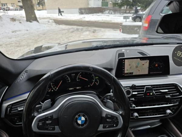 BMW 530 2018 in Utena, with an engine capacity of 3.00 L and mileage of 330 thousand km for 15500 €, photo 9 on AUTOMOTO.COM.LV