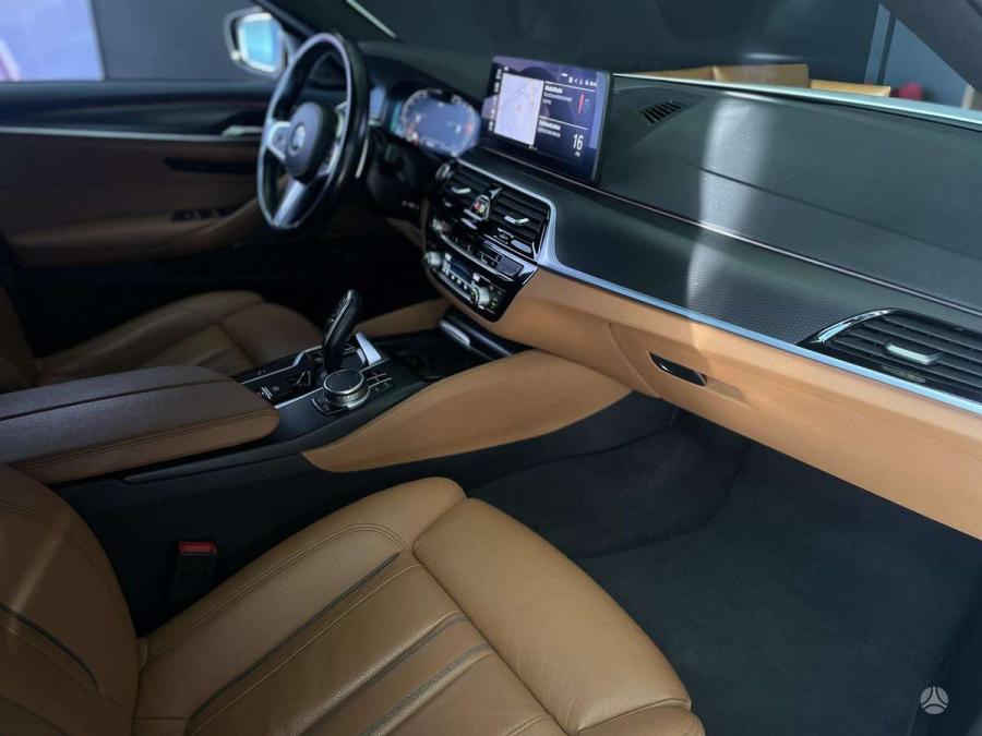 БМВ 530 2021 в Клайпеда, объемом двигателя 3.00 л и пробегом 180 тыс. км за 31881 €, фото 14 на AUTOMOTO.COM.LV