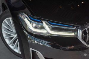 BMW 530 2021 in Kaunas, with an engine capacity of 2.00 L and mileage of 114 thousand km for 31771 €, photo 5 on AUTOMOTO.COM.LV