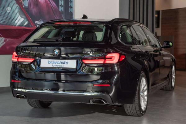 BMW 530 2021 in Kaunas, with an engine capacity of 2.00 L and mileage of 114 thousand km for 31771 €, photo 5 on AUTOMOTO.COM.LV