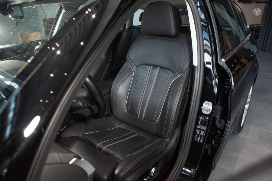 BMW 530 2021 in Kaunas, with an engine capacity of 2.00 L and mileage of 114 thousand km for 31771 €, photo 11 on AUTOMOTO.COM.LV