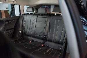 BMW 530 2021 in Kaunas, with an engine capacity of 2.00 L and mileage of 114 thousand km for 31771 €, photo 14 on AUTOMOTO.COM.LV