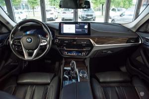 BMW 530 2021 in Kaunas, with an engine capacity of 2.00 L and mileage of 114 thousand km for 31771 €, photo 16 on AUTOMOTO.COM.LV