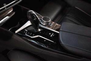 BMW 530 2021 in Kaunas, with an engine capacity of 2.00 L and mileage of 114 thousand km for 31771 €, photo 21 on AUTOMOTO.COM.LV