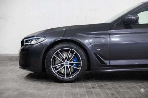 BMW 530 2022 in Vilnius, with an engine capacity of 2.00 L and mileage of 88 thousand km for 39991 €, photo 5 on AUTOMOTO.COM.LV