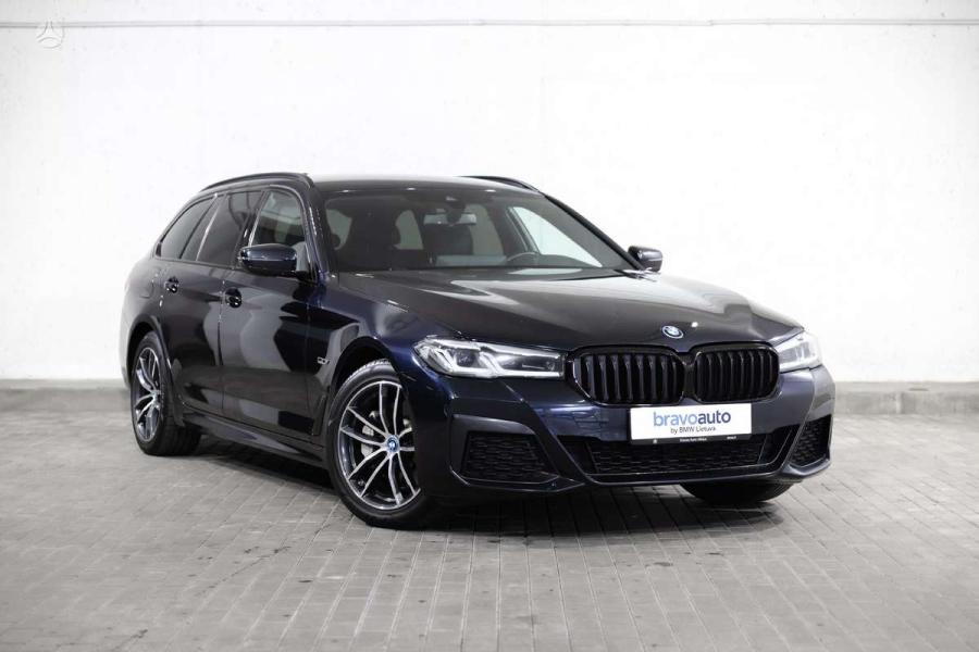 BMW 530 2022 in Vilnius, with an engine capacity of 2.00 L and mileage of 99 thousand km for 36991 €, photo 3 on AUTOMOTO.COM.LV