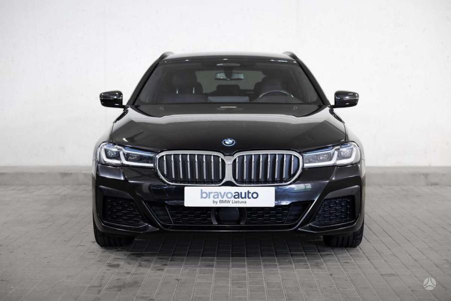 BMW 530 2022 in Vilnius, with an engine capacity of 2.00 L and mileage of 70 thousand km for 37771 €, photo 3 on AUTOMOTO.COM.LV