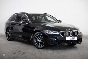 BMW 530 2022 in Vilnius, with an engine capacity of 2.00 L and mileage of 70 thousand km for 37771 €, photo 5 on AUTOMOTO.COM.LV
