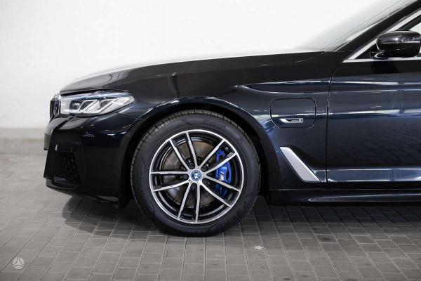 BMW 530 2022 Viļņa, ar dzinēja tilpumu 2.00 L un nobraukumu 70 tūkst. km par 37771 €, foto 7 vietnē AUTOMOTO.COM.LV