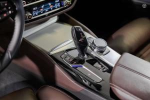 BMW 530 2023 in Vilnius, with an engine capacity of 3.00 L and mileage of 183 thousand km for 29991 €, photo 15 on AUTOMOTO.COM.LV