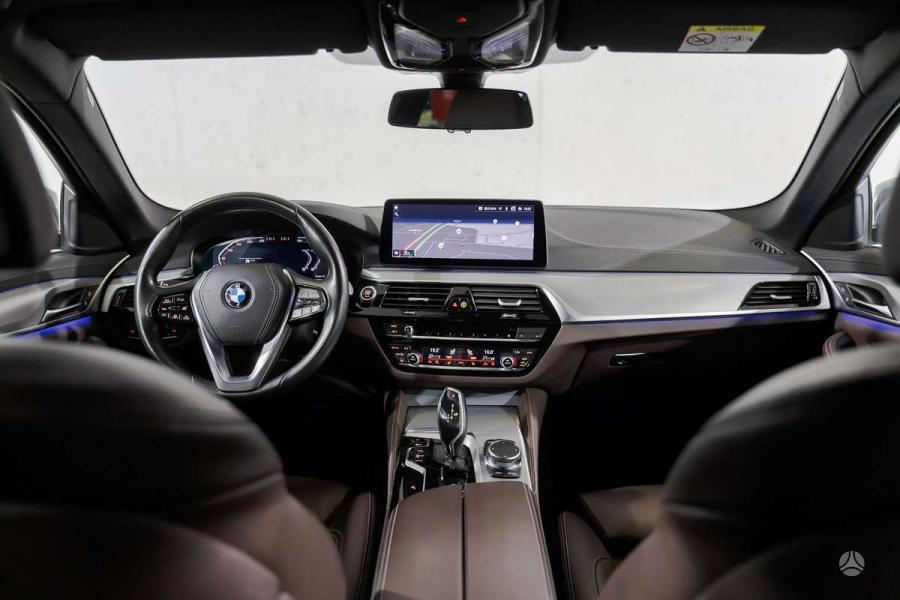 BMW 530 2023 in Vilnius, with an engine capacity of 3.00 L and mileage of 183 thousand km for 29991 €, photo 23 on AUTOMOTO.COM.LV
