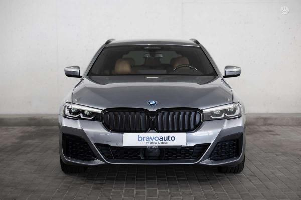BMW 530 2023 in Vilnius, with an engine capacity of 2.00 L and mileage of 126 thousand km for 33955 €, photo 3 on AUTOMOTO.COM.LV