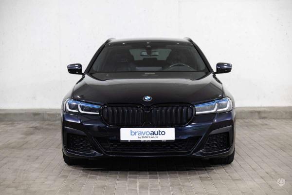 BMW 530 2023 Viļņa, ar dzinēja tilpumu 3.00 L un nobraukumu 108 tūkst. km par 38991 €, foto 3 vietnē AUTOMOTO.COM.LV