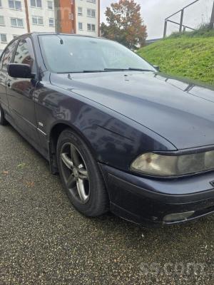 Violet BMW 530 1999 in Rezekne, with an engine capacity of 3.00 L and mileage of 256 thousand km for 2200 €, photo  on AUTOMOTO.COM.LV