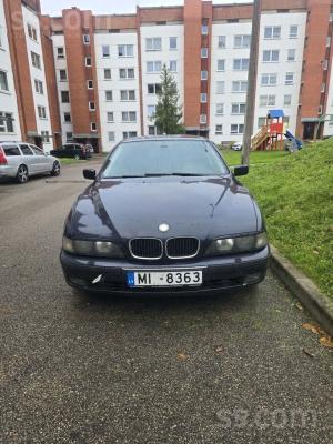 Violet BMW 530 1999 in Rezekne, with an engine capacity of 3.00 L and mileage of 256 thousand km for 2200 €, photo 3 on AUTOMOTO.COM.LV